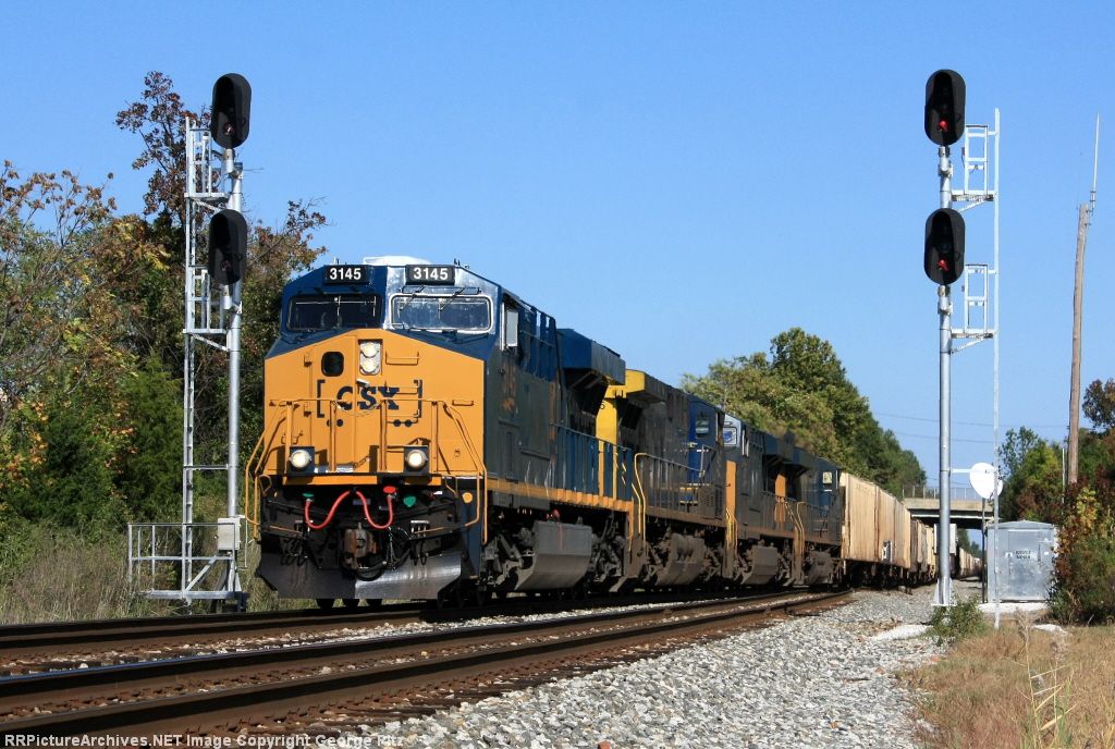 CSX 3145 and train Q409
